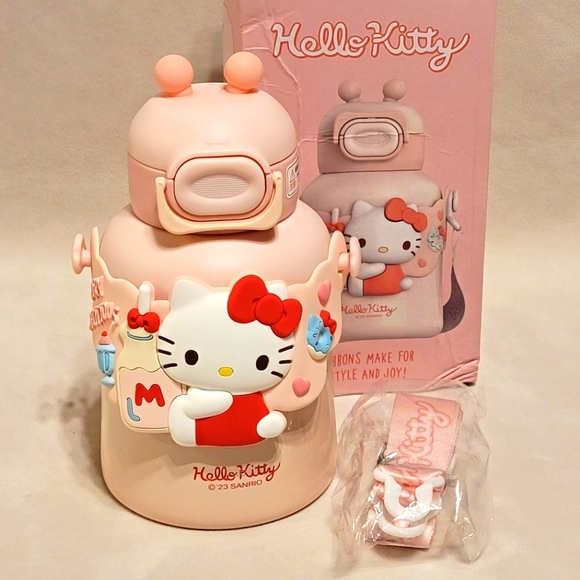 Hello Kitty | Dining | New Hello Kitty Water Bottle Sanrio | Poshmark
